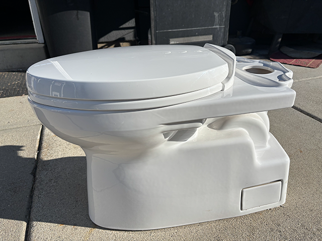Toilet TOTO | Plumbing | KSL Classifieds