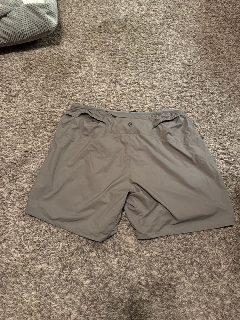 Men's Black Diamond Running Shorts Large | Men's Clothing | KSL Classifieds