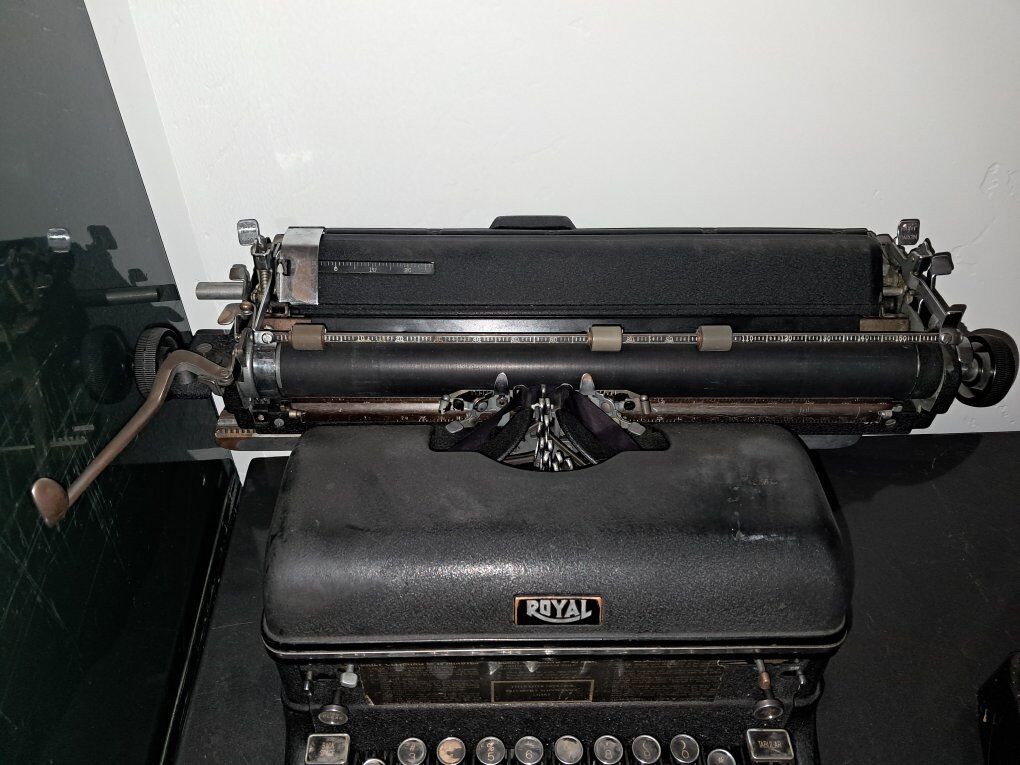 Antique Royal Typewriter | Antiques | KSL Classifieds