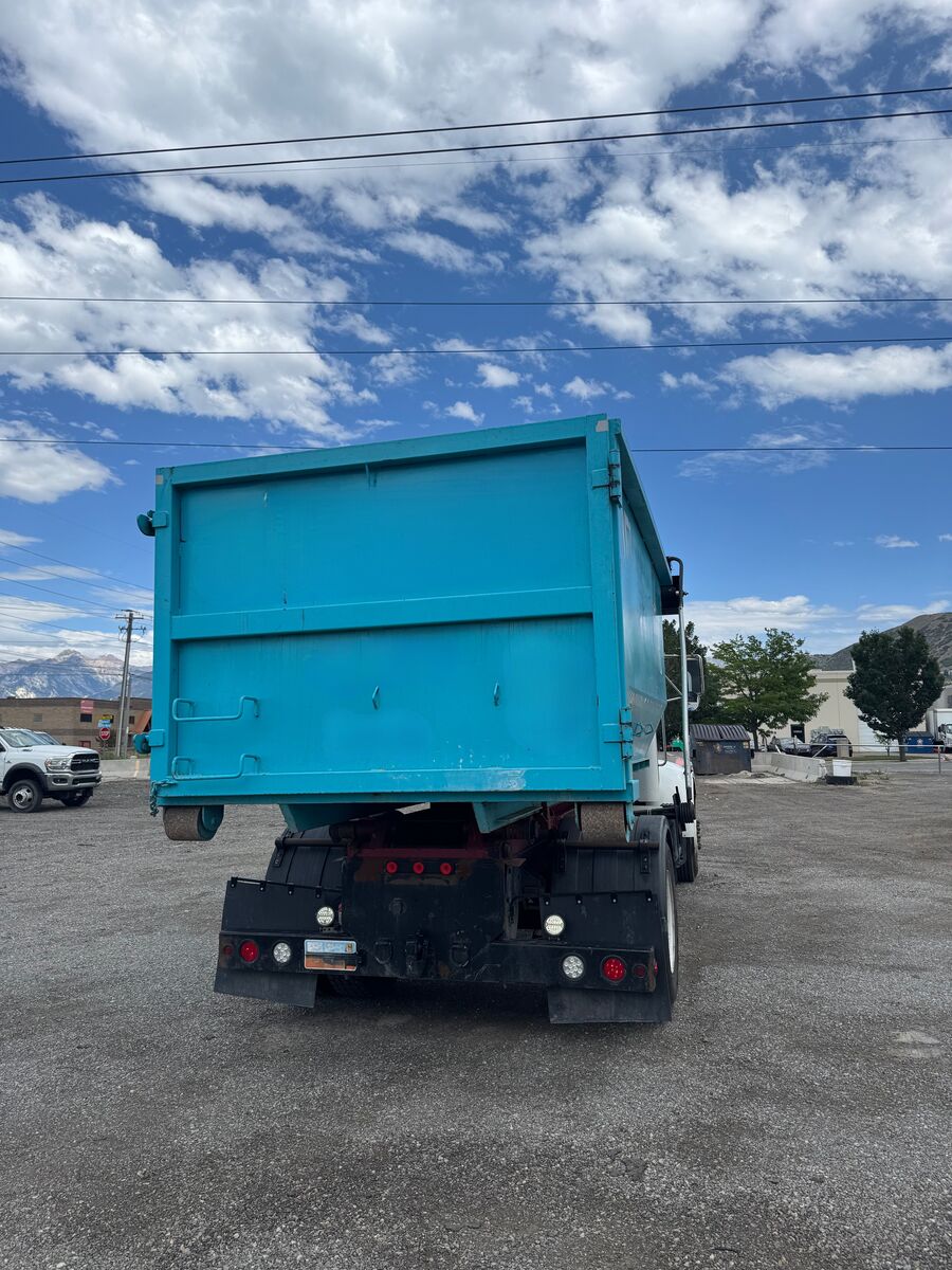 2002 Peterbilt 330 in Draper, UT | KSL Cars