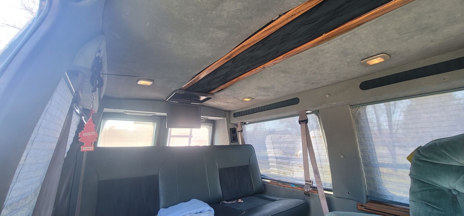 1998 Ford E-Series E-150 in Bountiful, UT | KSL Cars