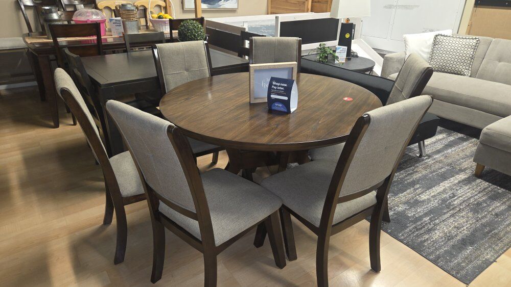 7 Piece Round Dining Set | Dining Tables | KSL Classifieds
