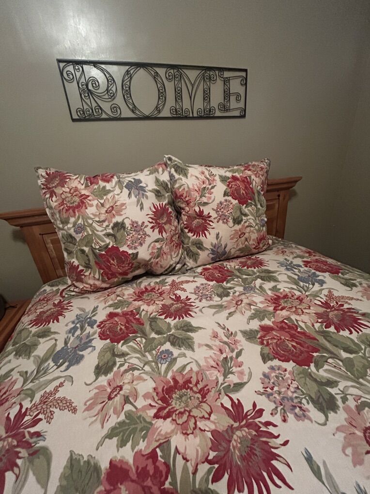 Pottery Barn Queen Duvet, 2 Euro Shams and Inserts | Other | KSL ...