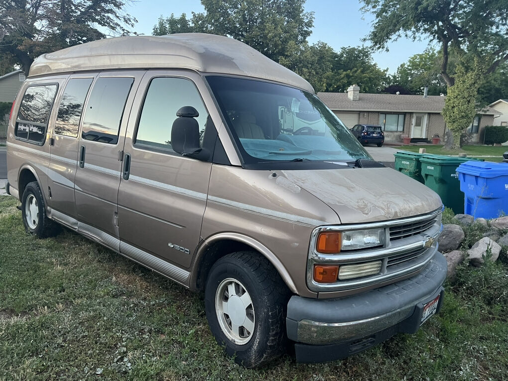 1998 Chevrolet Express 1500 in Riverton, UT | KSL Cars