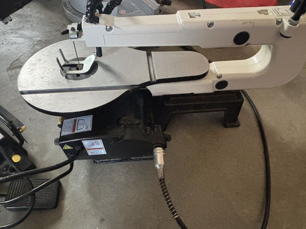 Shop Fox Vs Scroll Saw W1872 W/foot Switch | Saws | KSL Classifieds