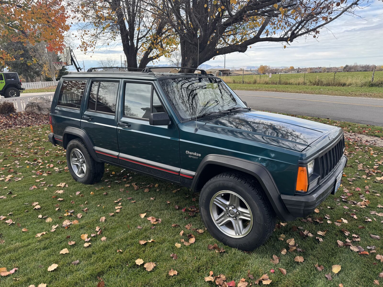 Interesting 1996 Jeep Cherokee Sport 4x4 Photos