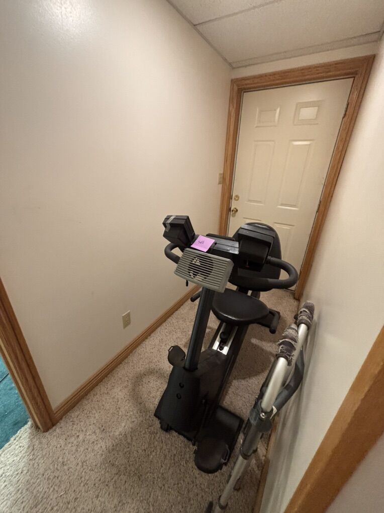 Physiotrainer CXT Recumbent Cross Trainer ($500) (paid ($1,485) (+ FREE ...