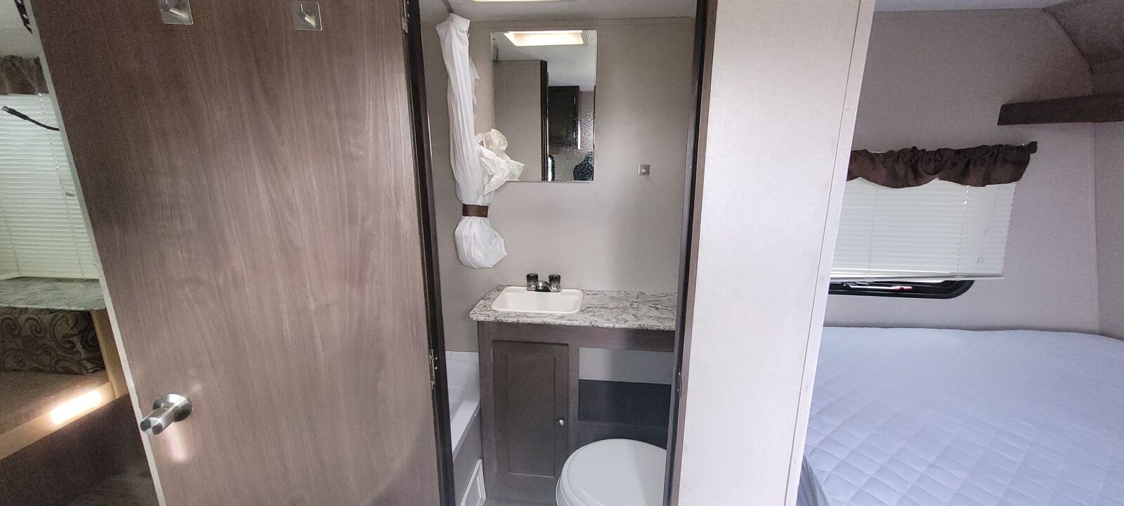 2018 Keystone Hideout 177lhs | Travel Trailers, Bumper Pull | KSL ...