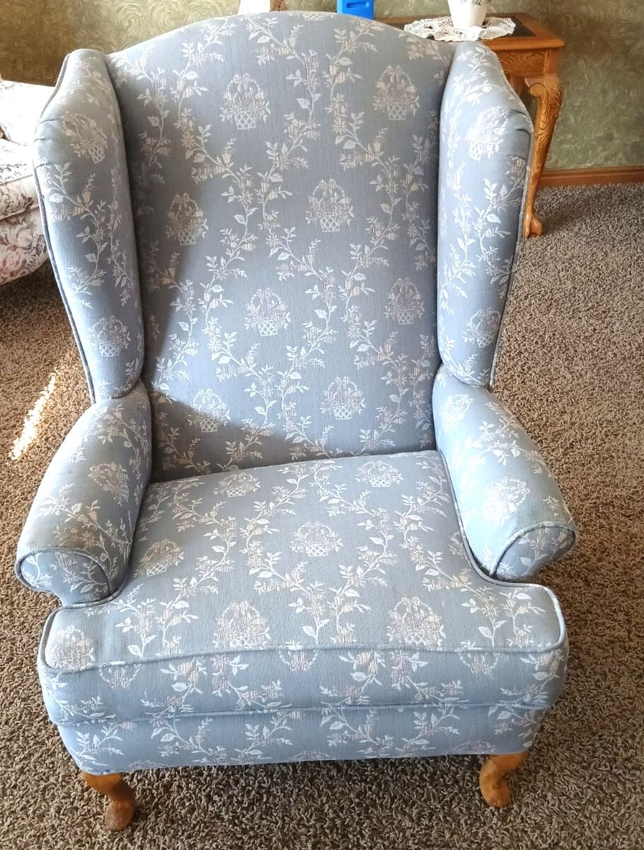 3-Piece Traditional Living Room Set - Includes Sleeper Sofa | Chairs ...