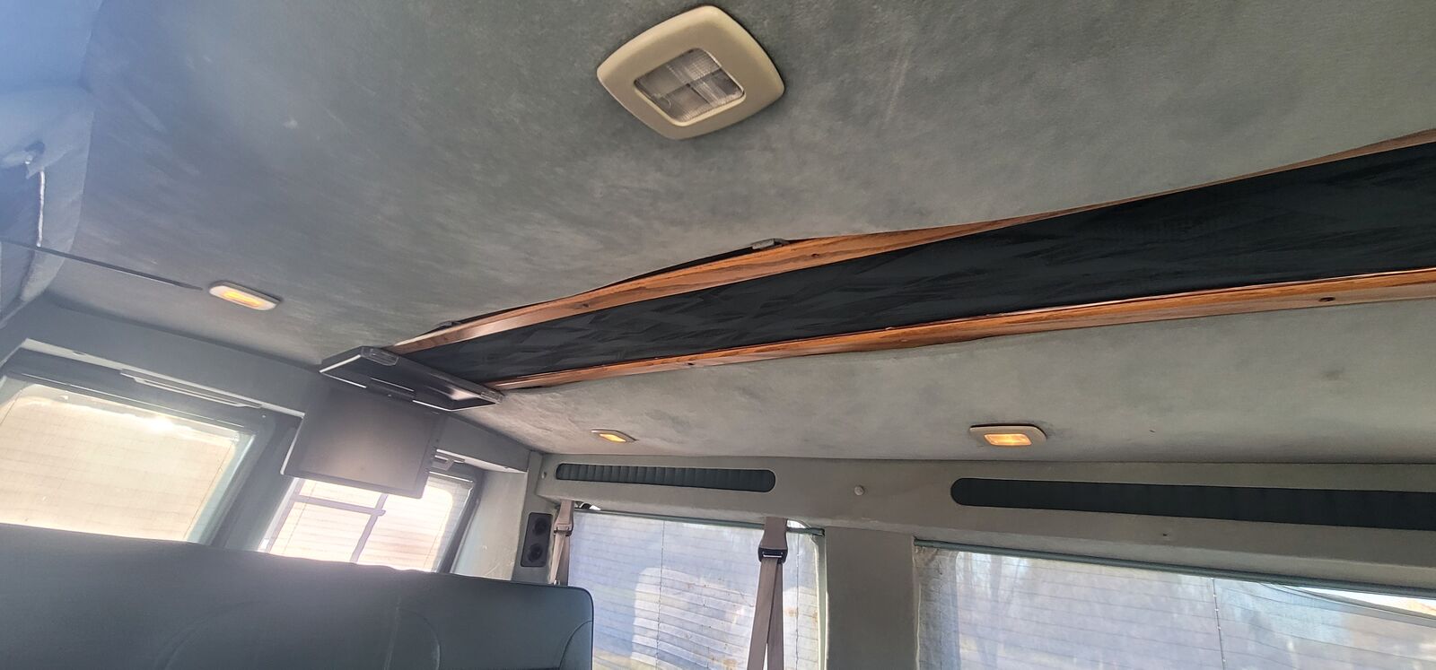 1998 Ford E-Series E-150 in Bountiful, UT | KSL Cars