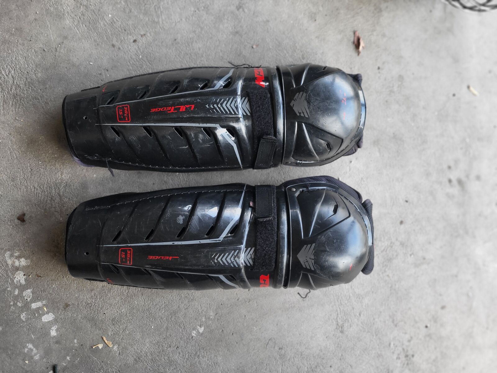 Shin pads | Hockey Equipment | KSL Classifieds