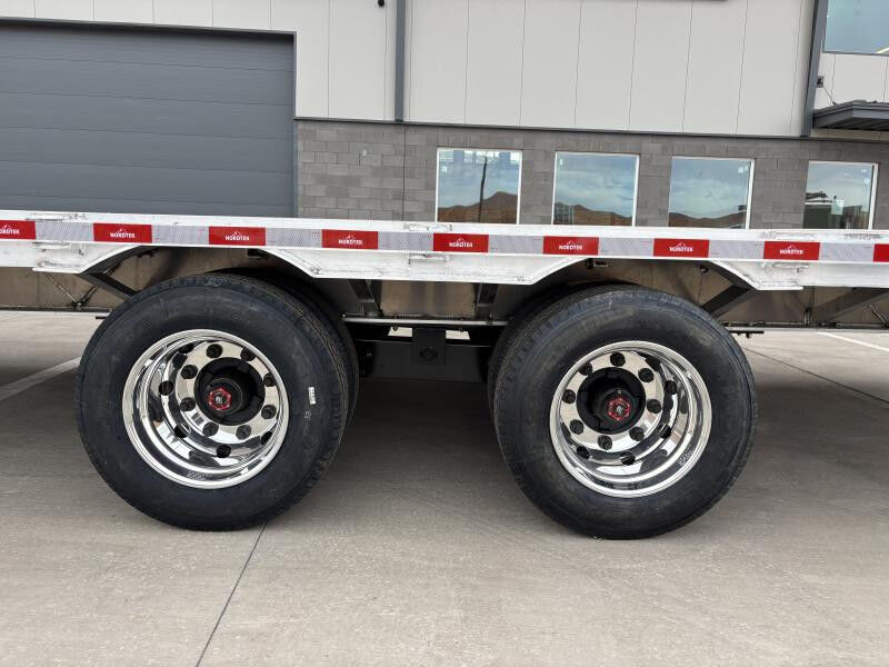 Nordtek Trailers 8.5X30 27K DO GN Tandem Dual Flatbed Trailer | Heavy ...