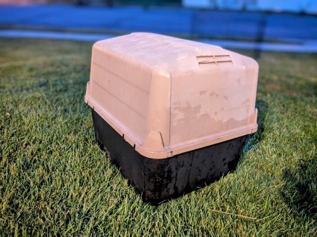LARGE 38" Plastic Dog House. | Pet Equipment and Supplies | KSL Classifieds
