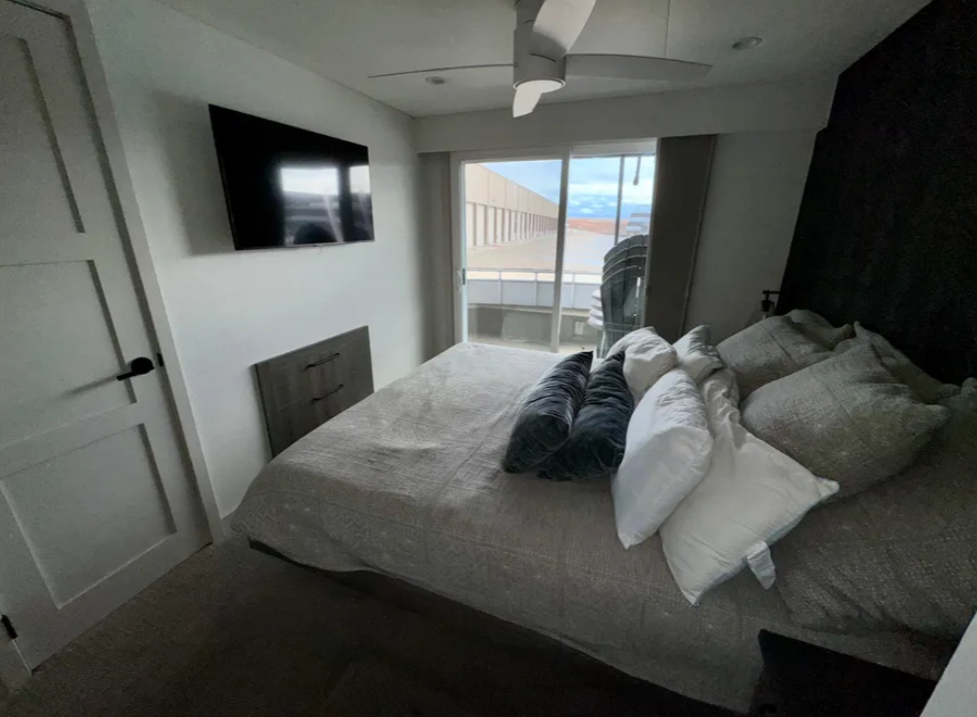 Antelope Point Marina Brokerage *Solace Trip #1* (June 1-7) | House ...