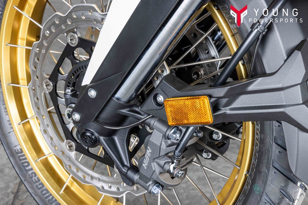 2025 Honda® Africa Twin Adventure Sports ES DCT | Motorcycles, Road ...