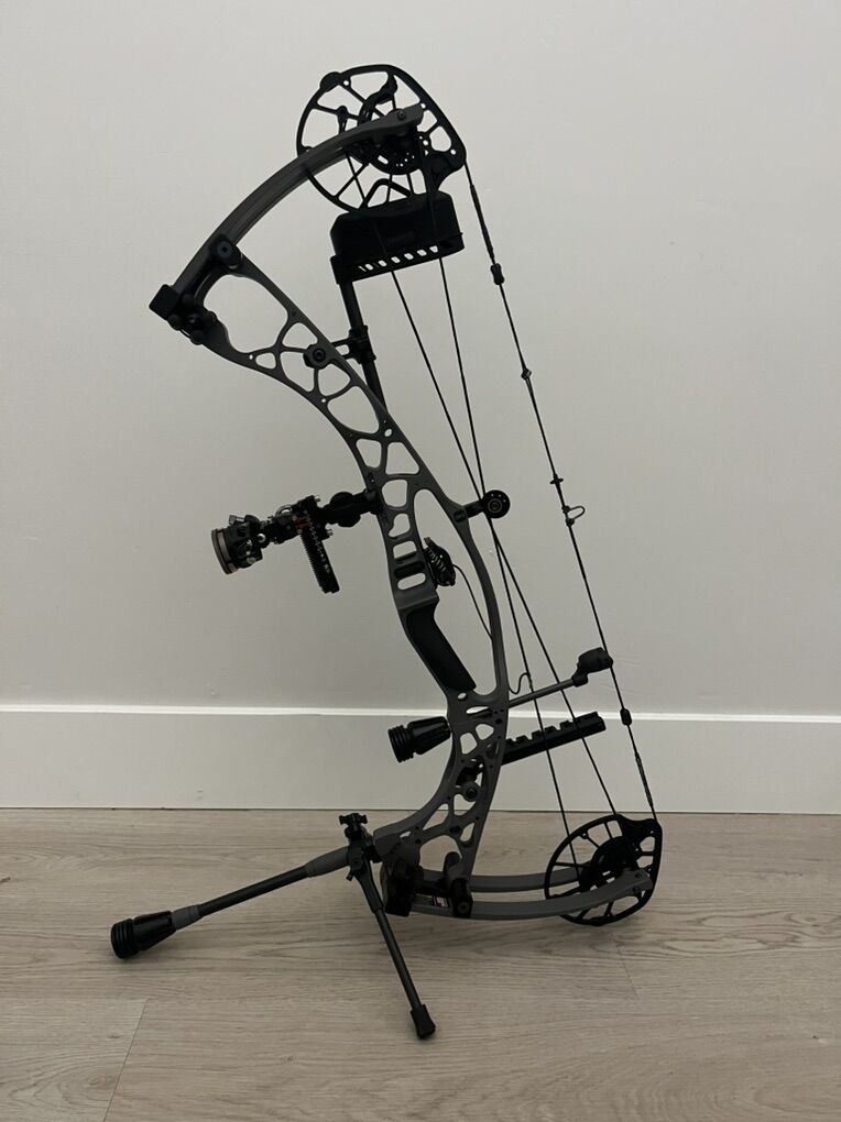 Hoyt Alpha X RH With Ultrarest | Archery Equipment | KSL Classifieds
