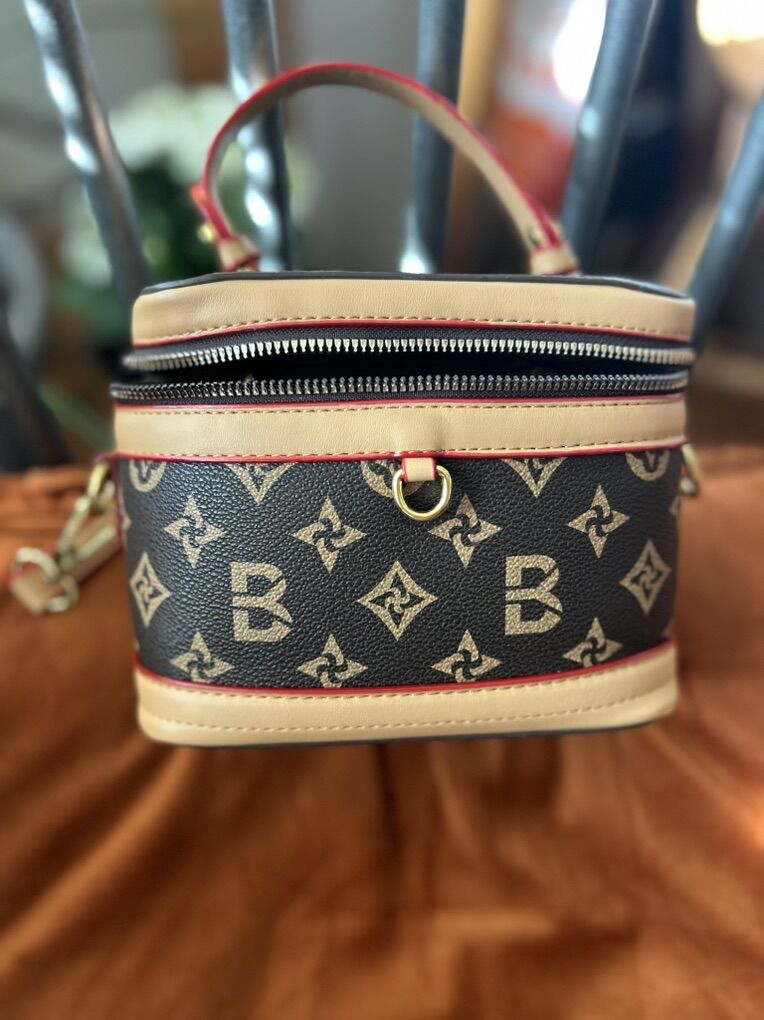 Cute Signature Train Bag 7 wide 5 high | Other | KSL Classifieds