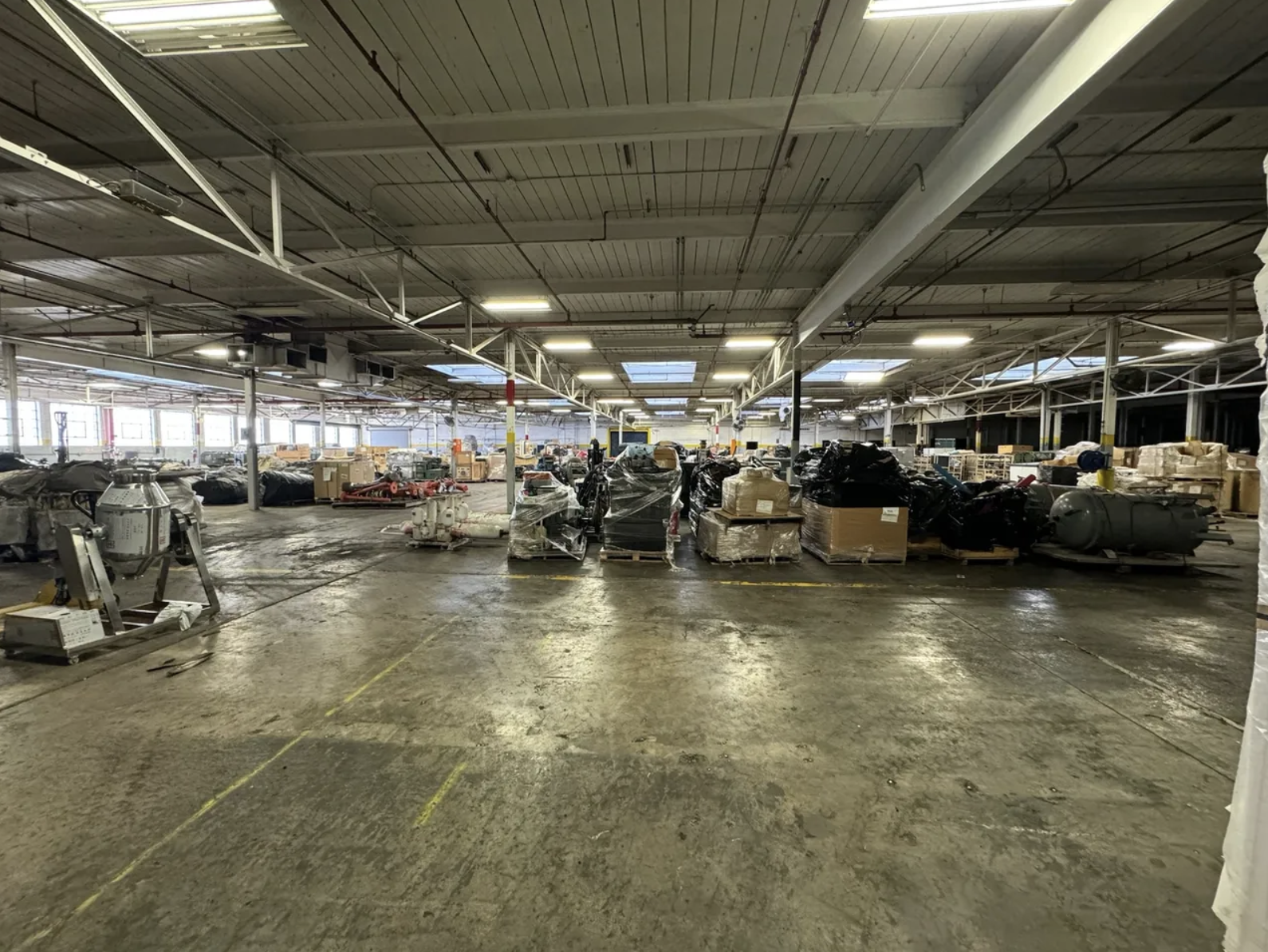 Massive SLC Warehouse Liquidation Blowout — Military Surplus, Prepper ...