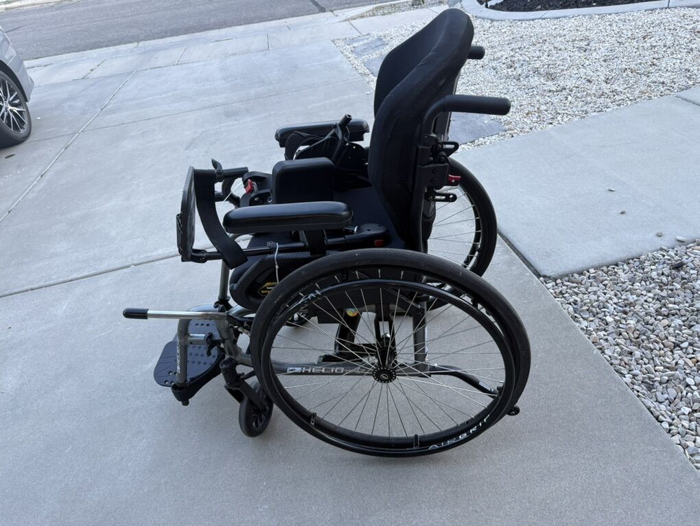 HELIO A7 Aluminum Wheelchair by Motion Composites | Medical Equipment ...