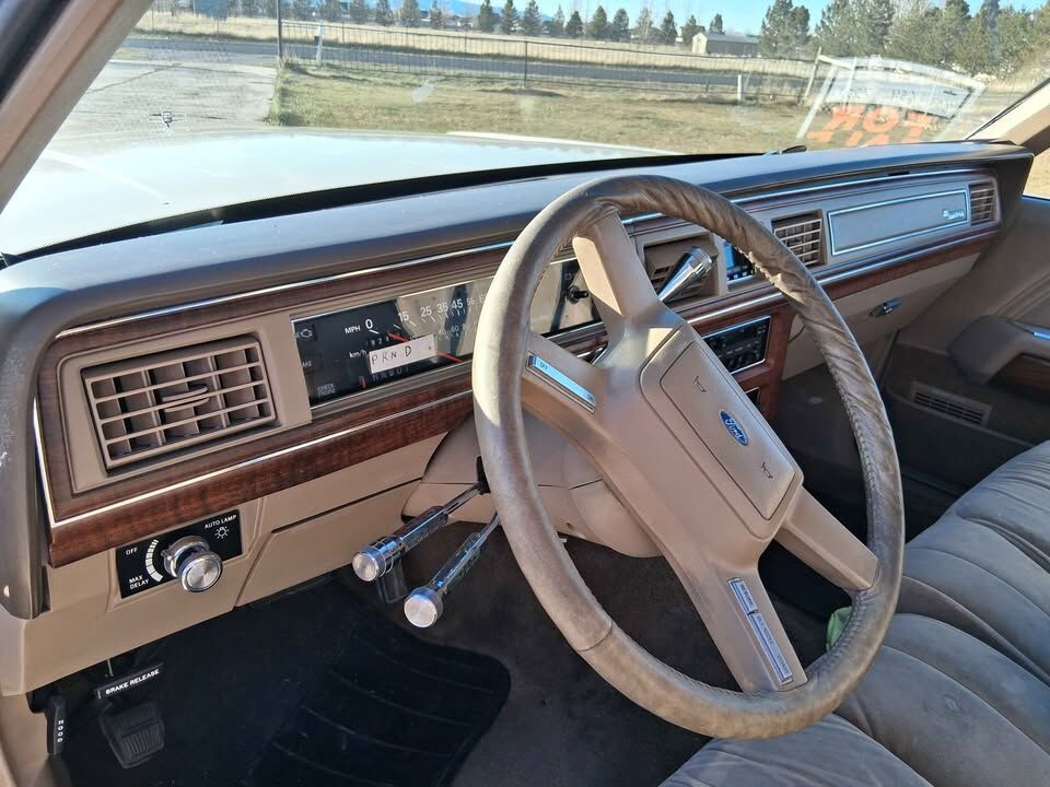 1989 Ford Crown Victoria LX in Tooele, UT | KSL Cars