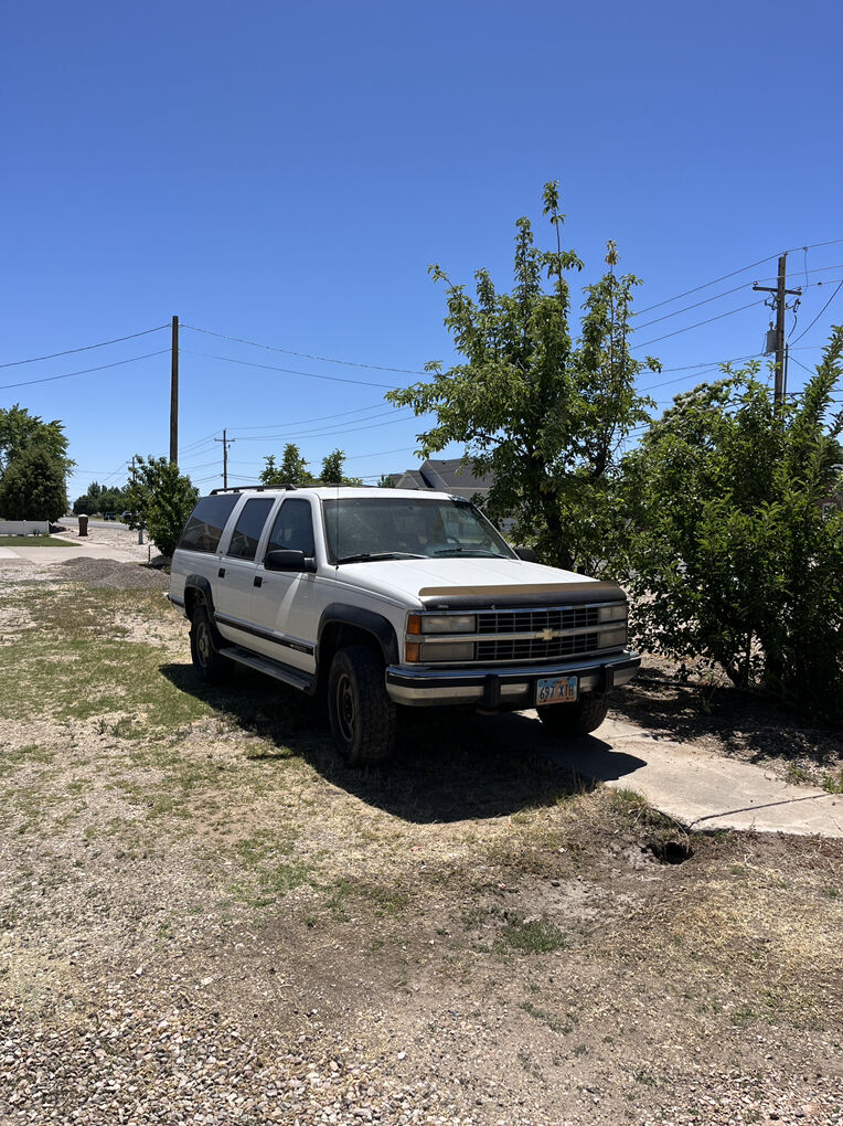 1993 Chevrolet Suburban 2500 in West Haven, UT | KSL Cars