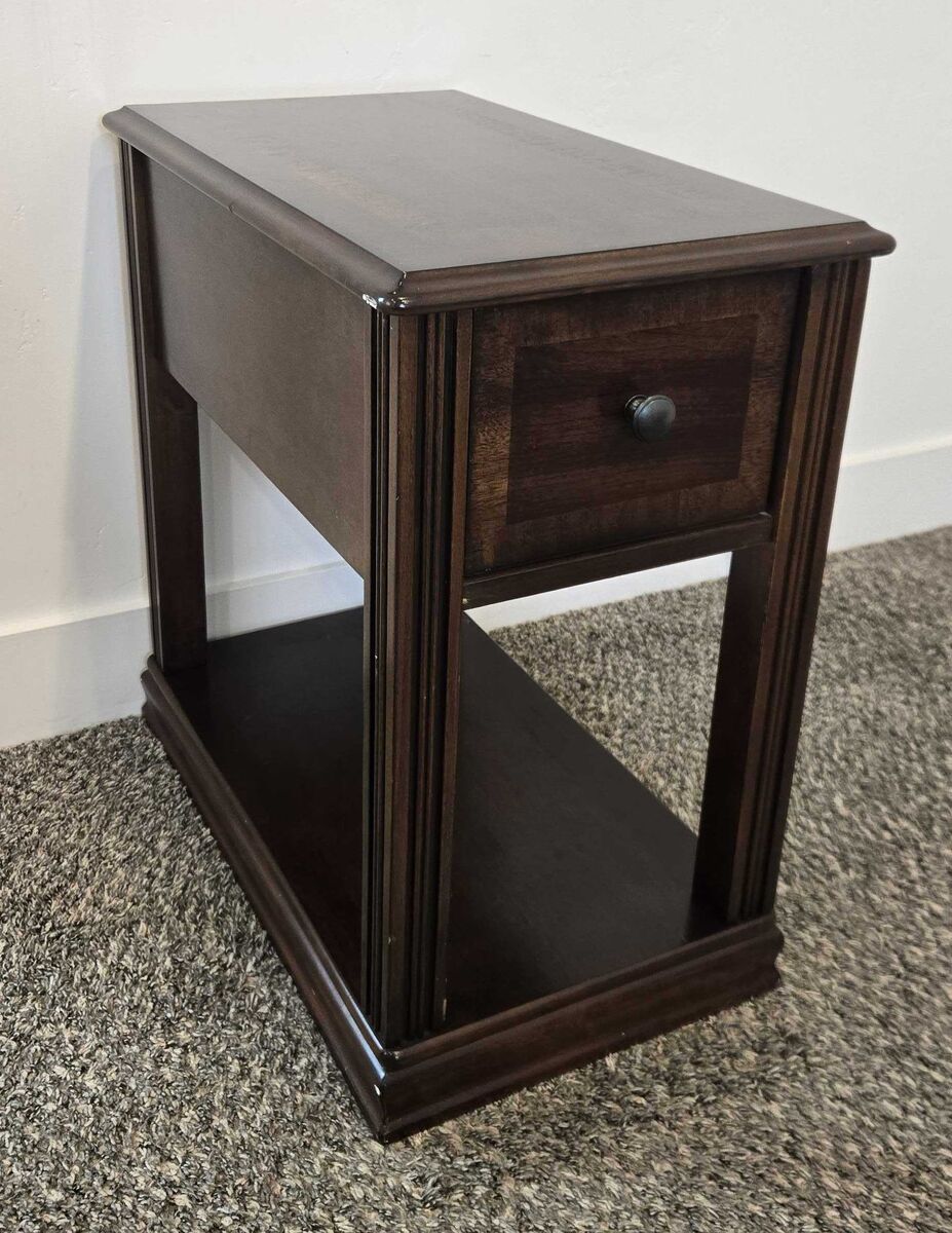 Wood End Table Nightstand | Coffee Tables and End Tables | KSL Classifieds