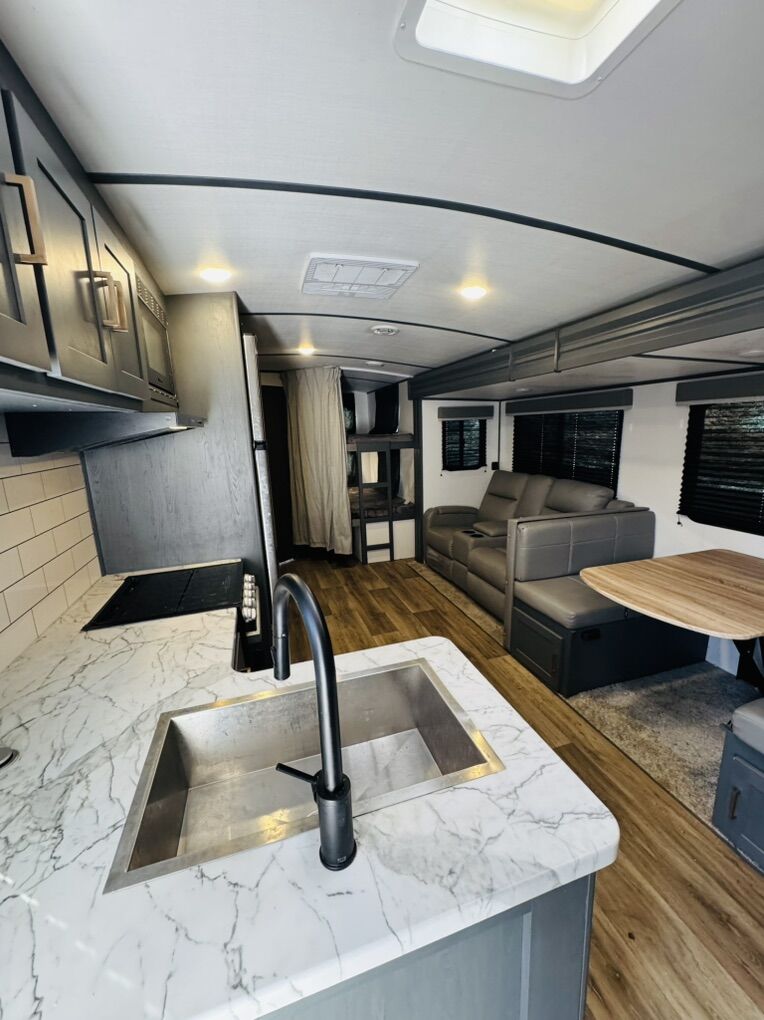 2022 Keystone Bullet Ultra Lite SOLAR | Travel Trailers, Bumper Pull ...