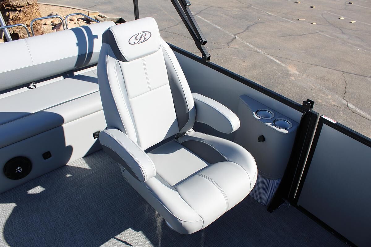 2026 Bentley Pontoons Legacy 220 Swingback | Pontoon Boats | KSL ...
