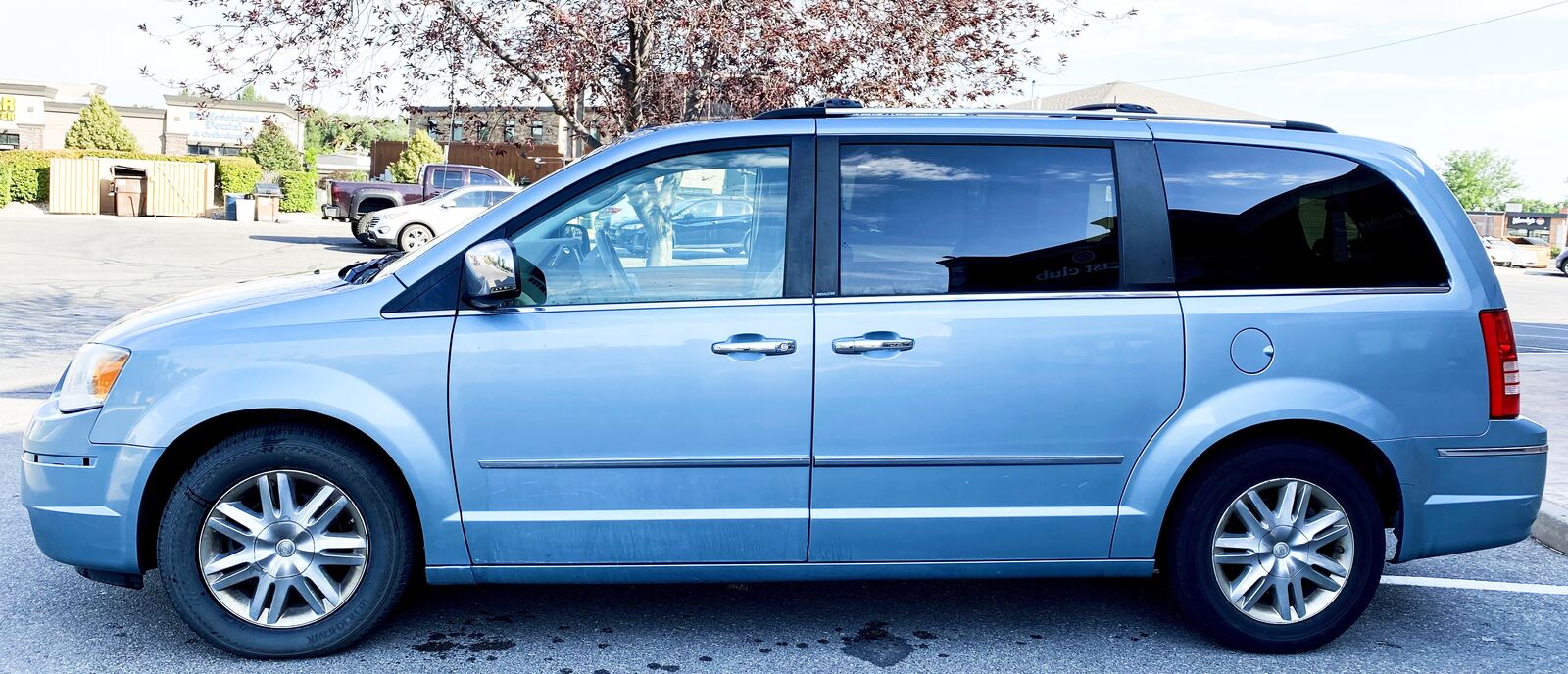 2008 Chrysler Town and Country Limited 1900 in Logan, UT | KSL Cars