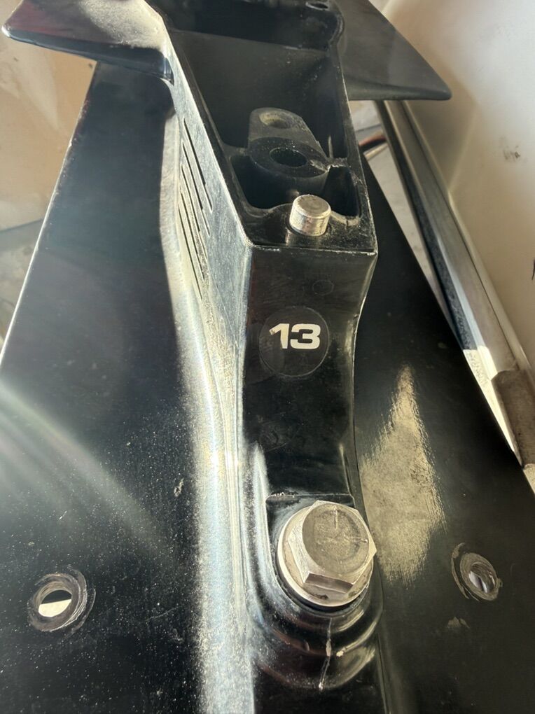 Mercury 80HP 20” Lower Unit – 1989 | Boat Parts | KSL Classifieds