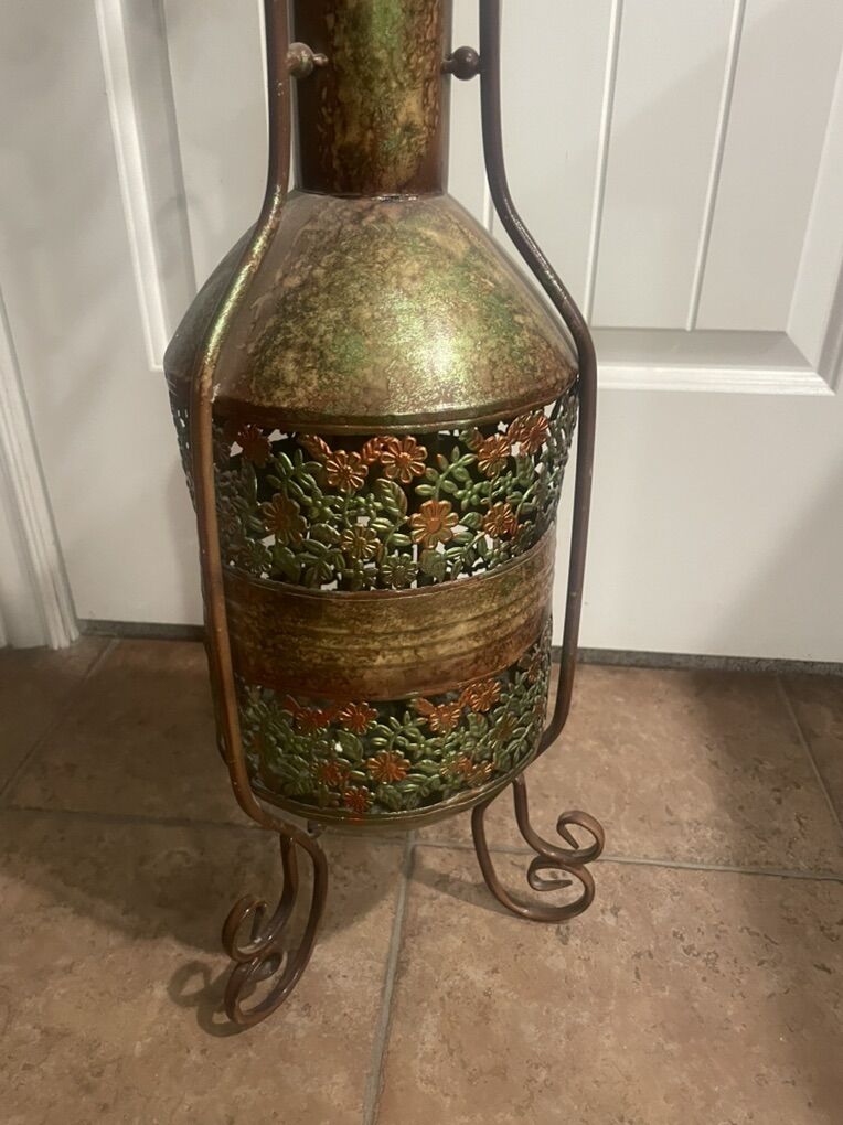 Beautiful yellow/white floral arrangement & Vase | Plants: Flowers And ...