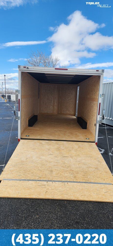 American Hauler Arrow Deluxe 8.5x20 ft Enclosed Car Hauler Trailer 7'0 ...