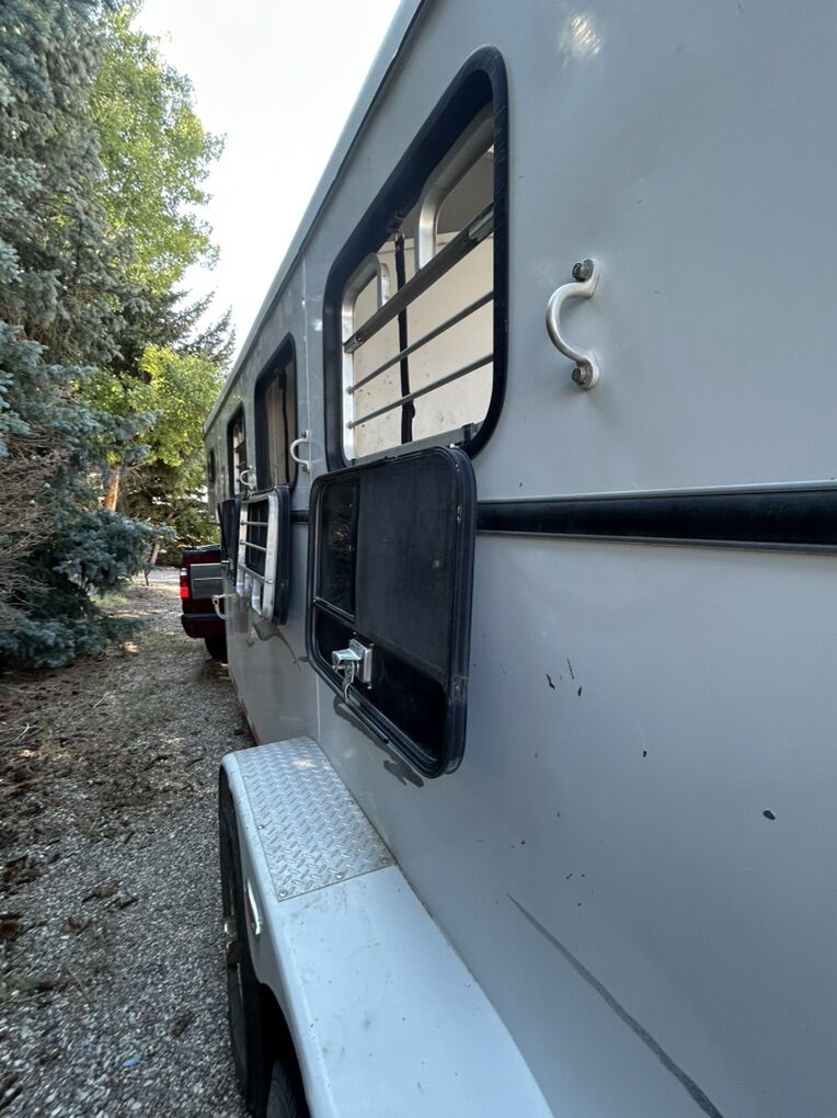 1998 Circle J 3 Horse | Horses/Livestock, Trailers | KSL Classifieds