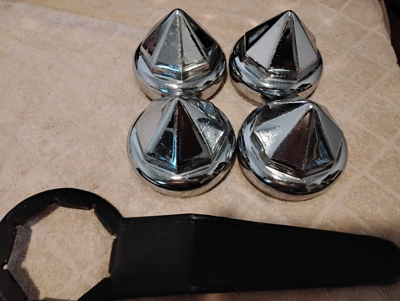 Bullet style lowrider wire wheel knockoffs with knockoff tool | Wheels ...