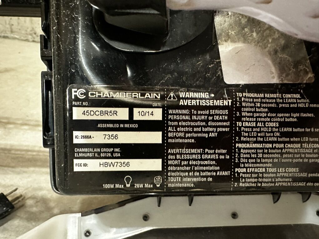 Chamberlain 3/4 HP Quiet Belt Garage Door Opener | Electrical | KSL ...