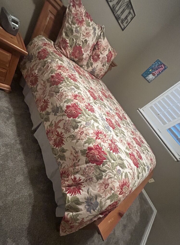 Pottery Barn Queen Duvet, 2 Euro Shams and Inserts | Other | KSL ...