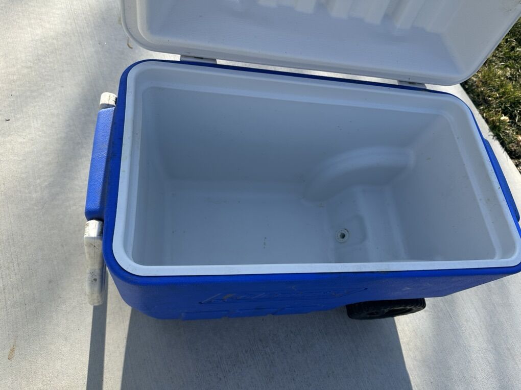 Coleman Cooler With Wheels | Camping & Outdoors Equipment | KSL Classifieds
